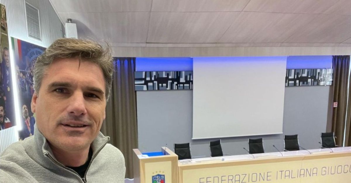 FOTO Palermo, Zavagno inizia a Coverciano il corso per diventare ...