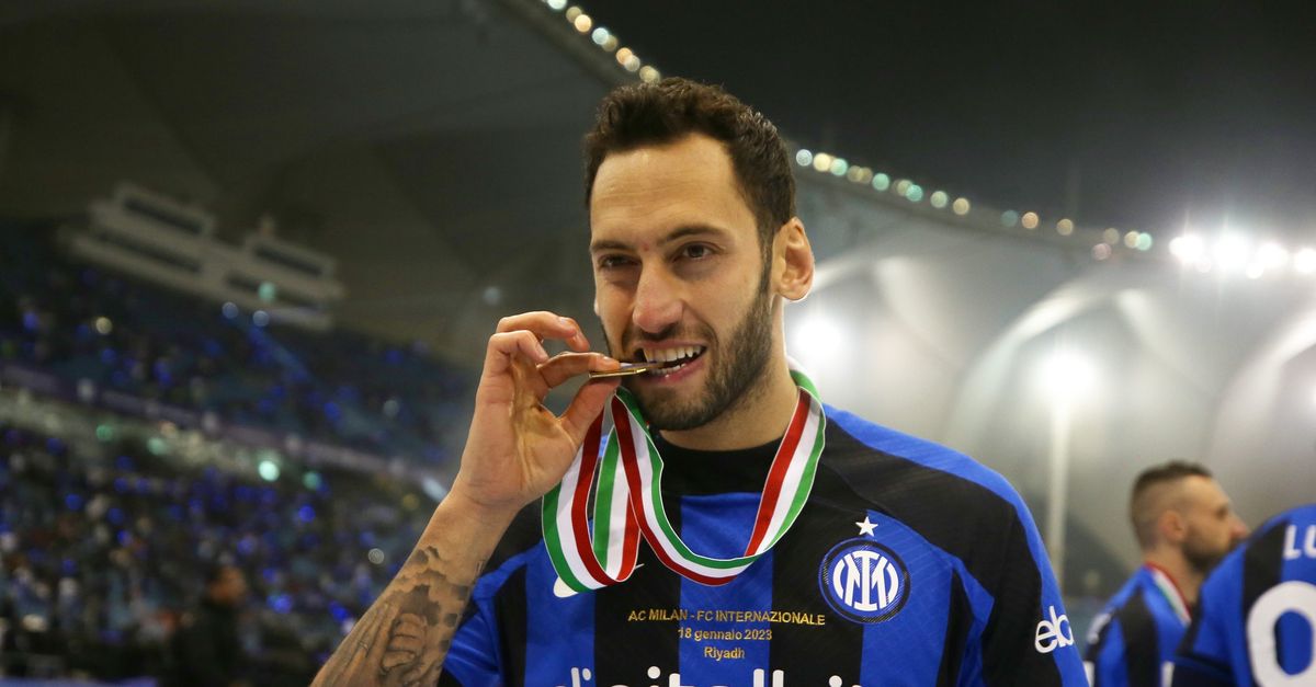 L’Inter stuzzica i tifosi del Milan: protagonista Calhanoglu - Pianeta ...