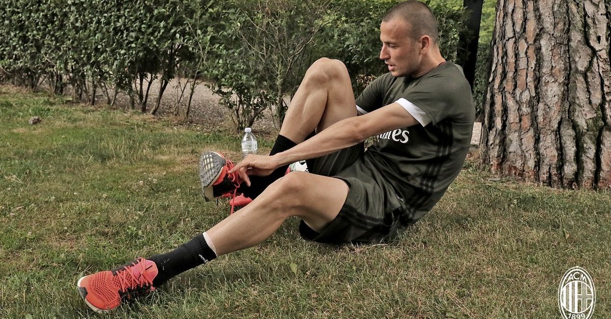 Antonelli a MilanTV: “Gruppo affiatato: sono cresciuto qui e tifo questi colori” - Pianeta Milan