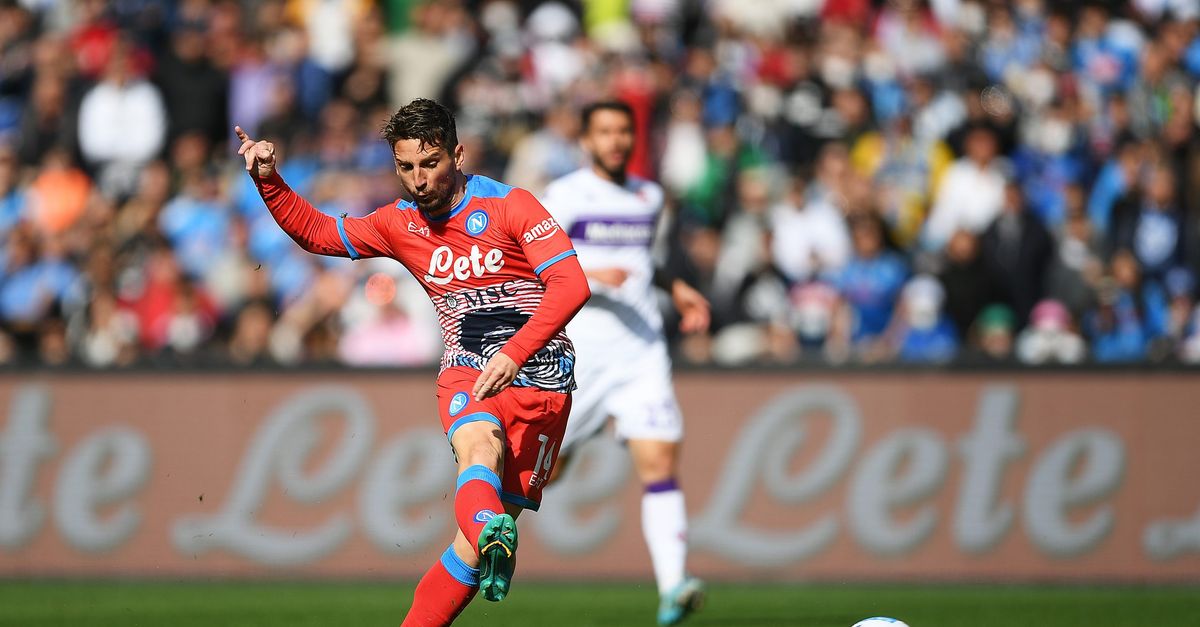 VIDEO La prima volta di Ciro Romeo Mertens al Maradona: le tenere ...