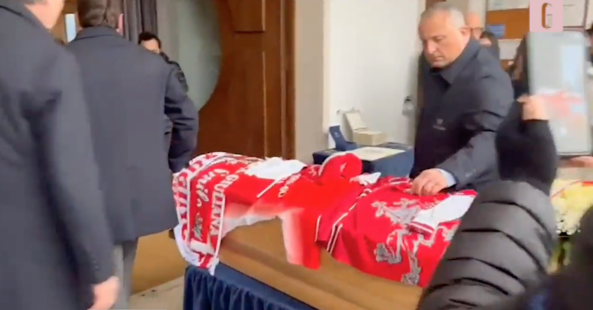 VIDEO Morte Ilario Castagner: maglie e sciarpe del Perugia per l’addio all’ex tecnico - Mediagol