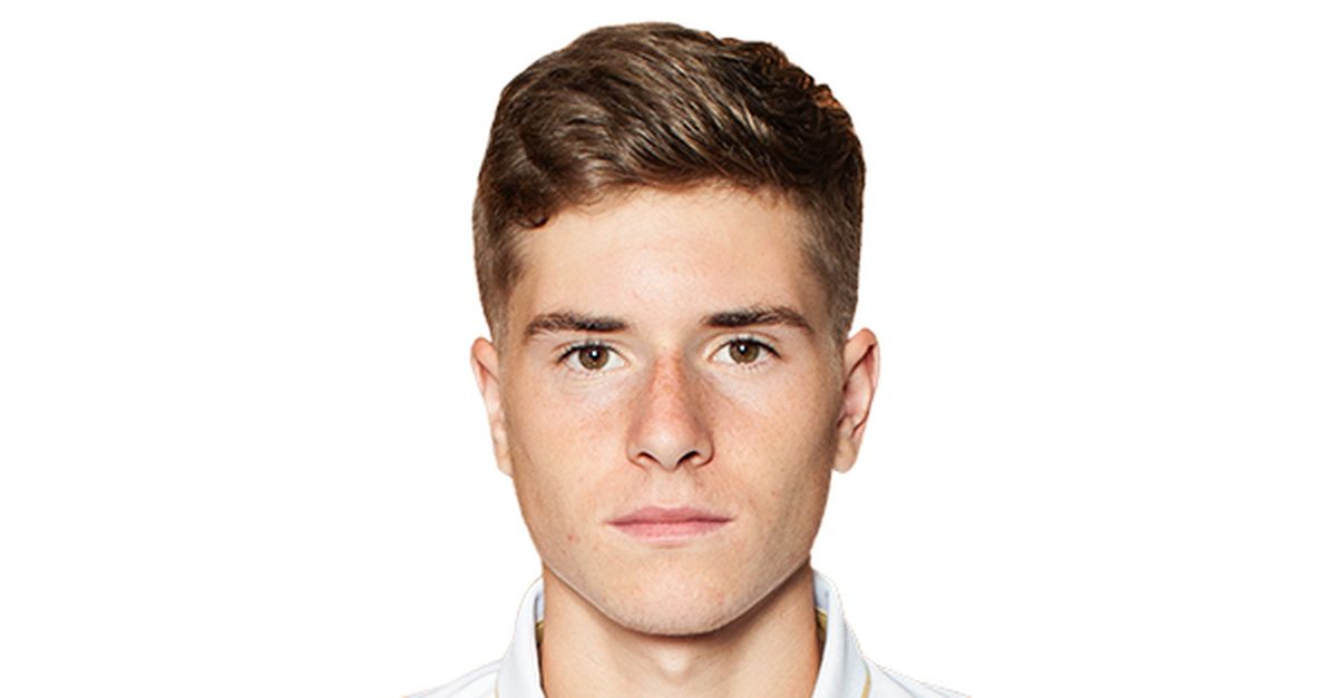 CONFIRMED: Toma Bašić signs for Bordeaux