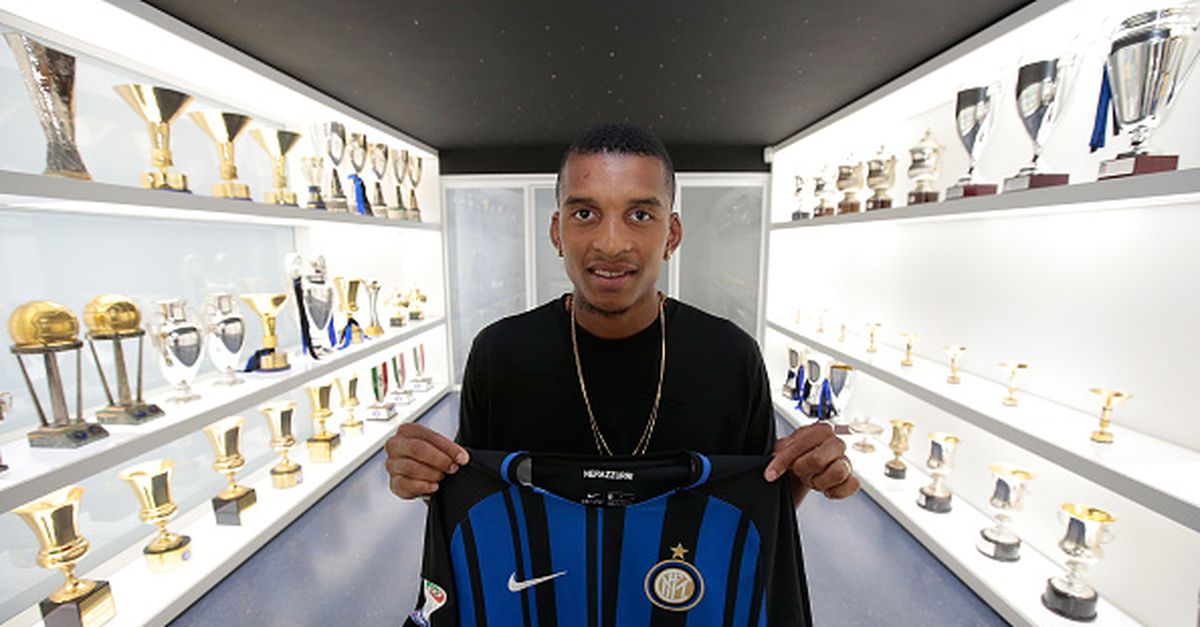 Inter, retroscena Dalbert: ieri sera l’affare stava per saltare, ecco ...