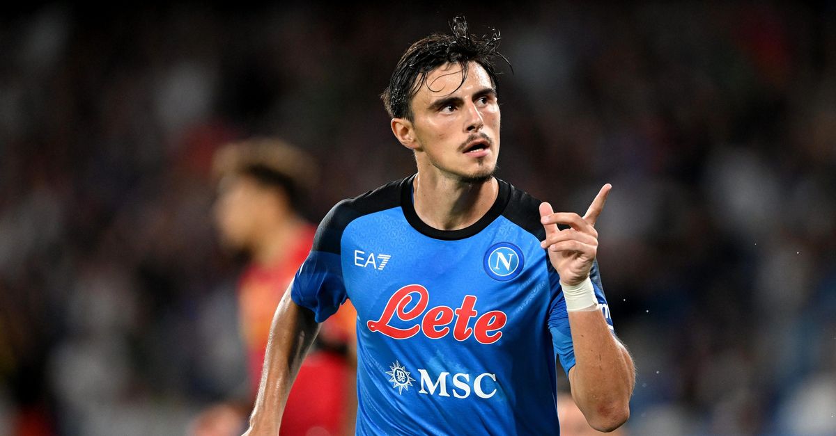 Elmas, la posizione del Napoli sul post ironico della panchina: la situazione - Calcio Napoli 1926