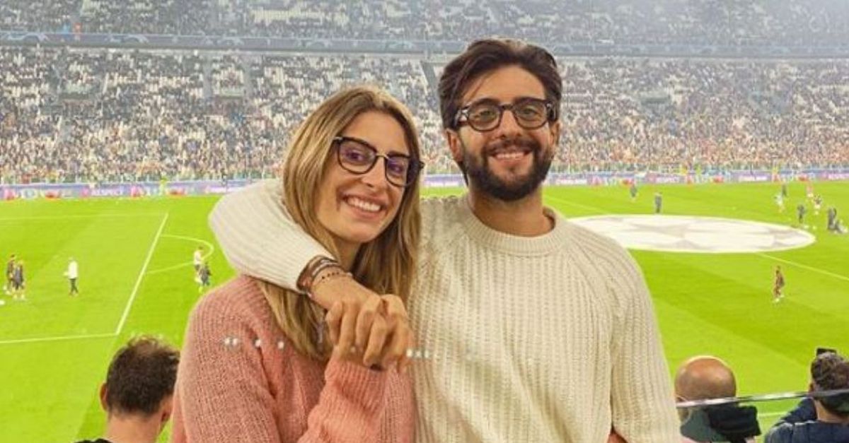 Valentina Allegri Fa Il Tifo Per Pap Max Allo Juventus Stadium Con Valentina Allegri Fa Il Tifo Per Pap Max Allo Juventus Stadium Con
