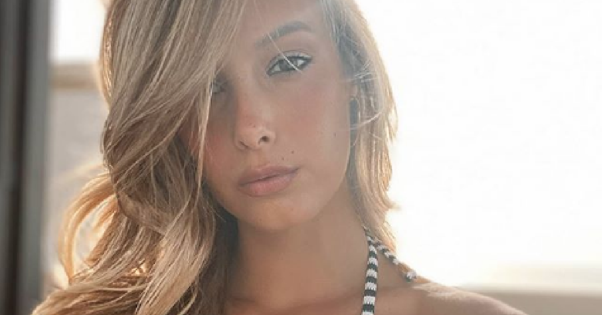 Vicky Varga posa in costume nel suo ultimo post su Instagram, i fan ...