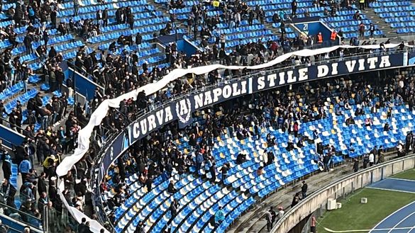 FOTO La Curva A prepara lo striscione: ci sarà la coreografia per Napoli-Milan? - Calcio Napoli 1926