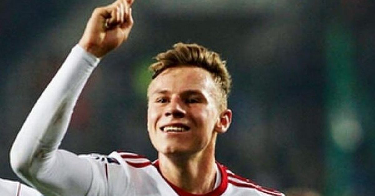 Zurkowski diventa padre: gli auguri della Fiorentina - Viola News