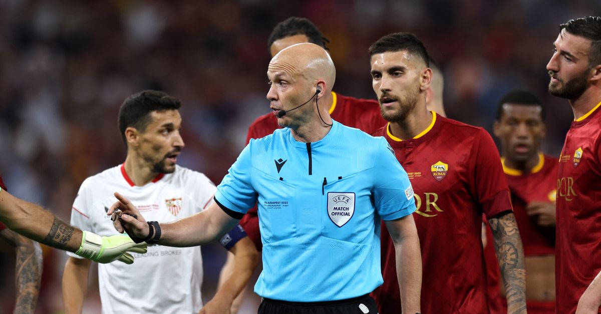 Di Livio: “Roma? Taylor scandaloso: si deve vergognare, ha rovinato una ...