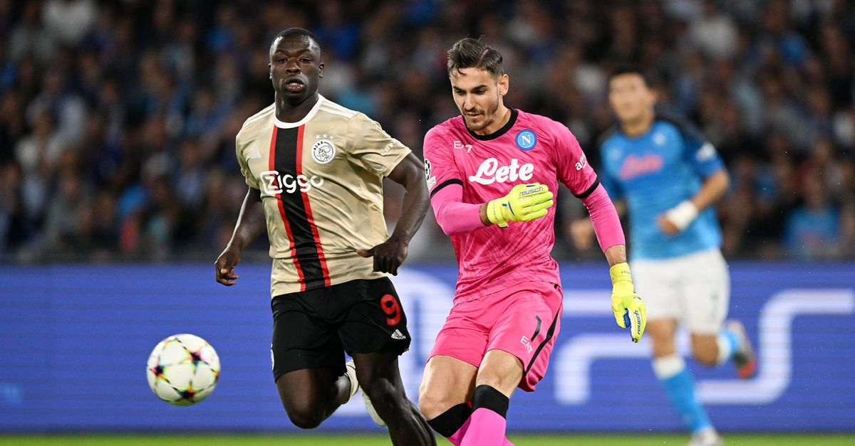 VIDEO Meret sugli scudi: la sua parata candidata al premio Top Save in ...