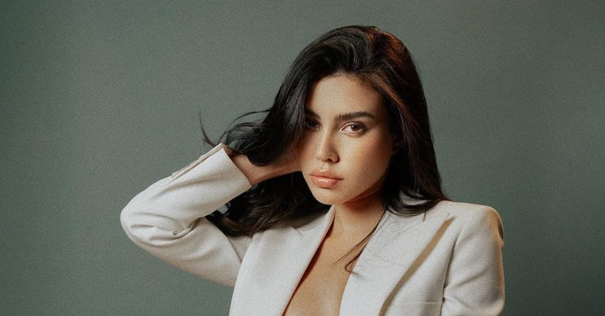 Michelle Sander incanta il web: che décolleté per l’ex di Petagna - Golssip