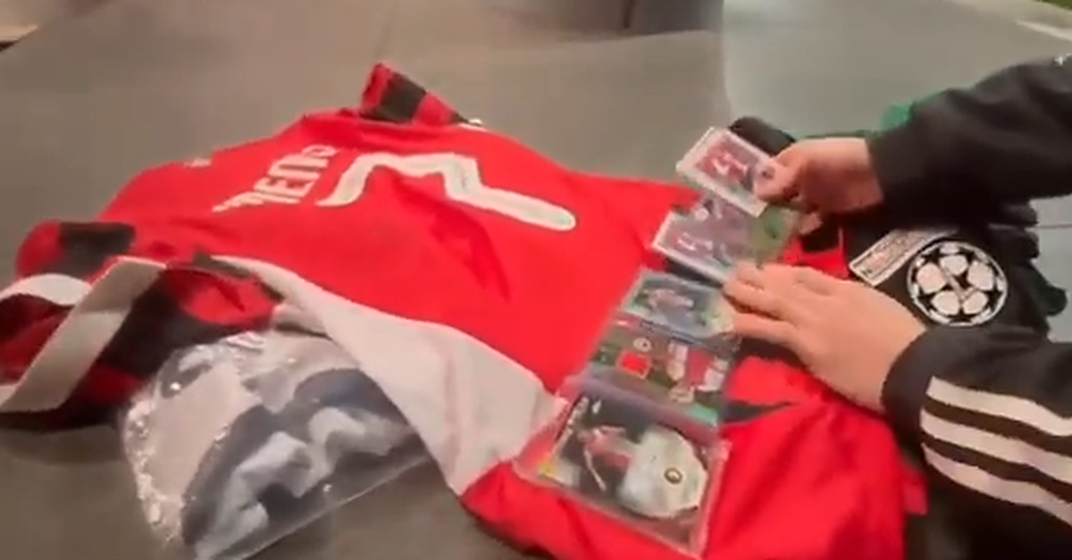 Los Angeles, il papà di Santi Gimenez rende felice un fan del figlio ...