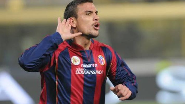 Ex Rossoblu – Osvaldo torna in campo tre anni dopo - Tutto Bologna Web Ex Rossoblu – Osvaldo torna in campo tre anni dopo - Tutto Bologna Web