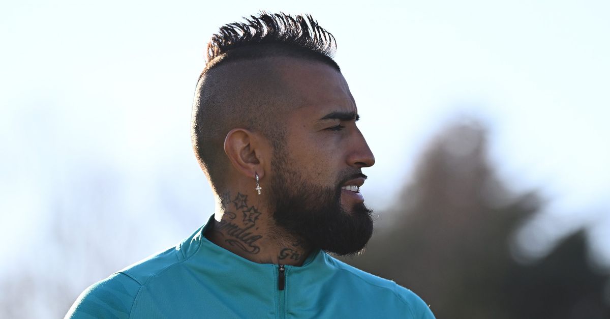 Vidal, incredibile sfogo social contro i tifosi: “M**de con la faccia ...