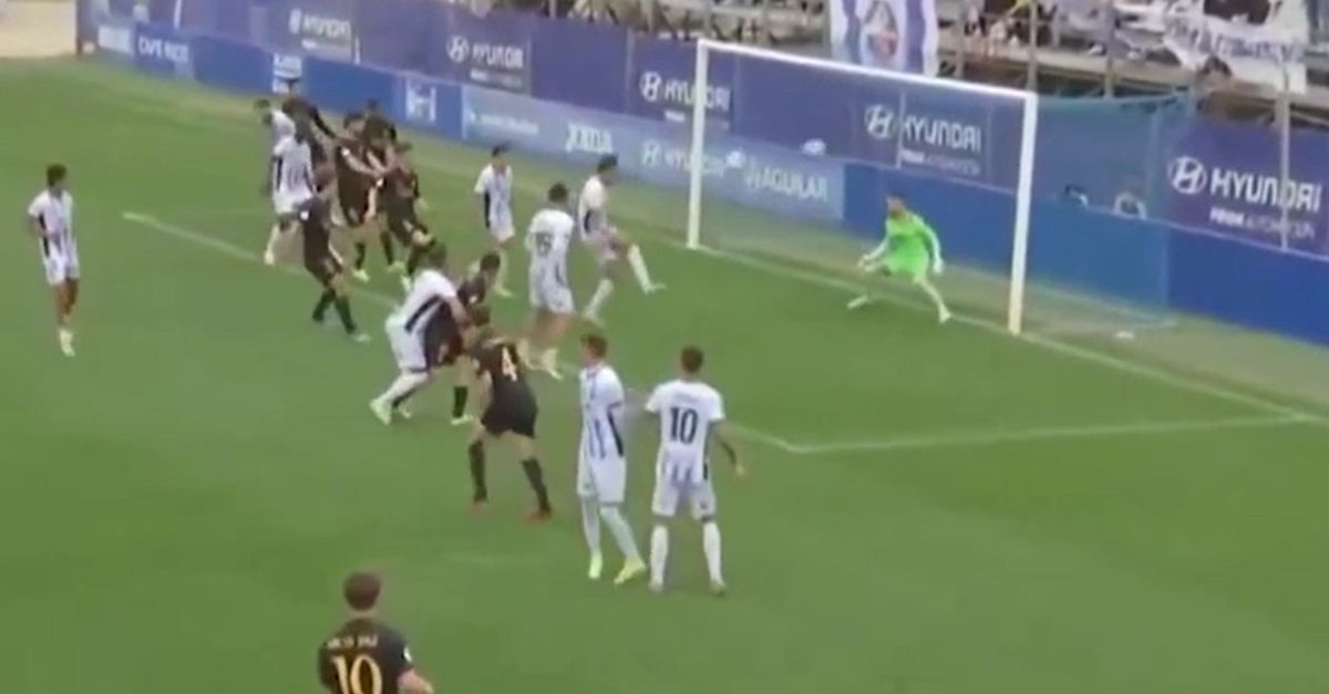 VIDEO / Due palle in rete: che caos in Spagna! - FC Inter 1908