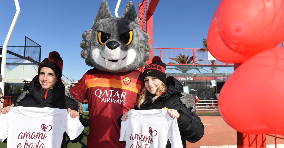 Roma Cares, consegnati 60 tablet alle scuole per la Dad - Forzaroma ...