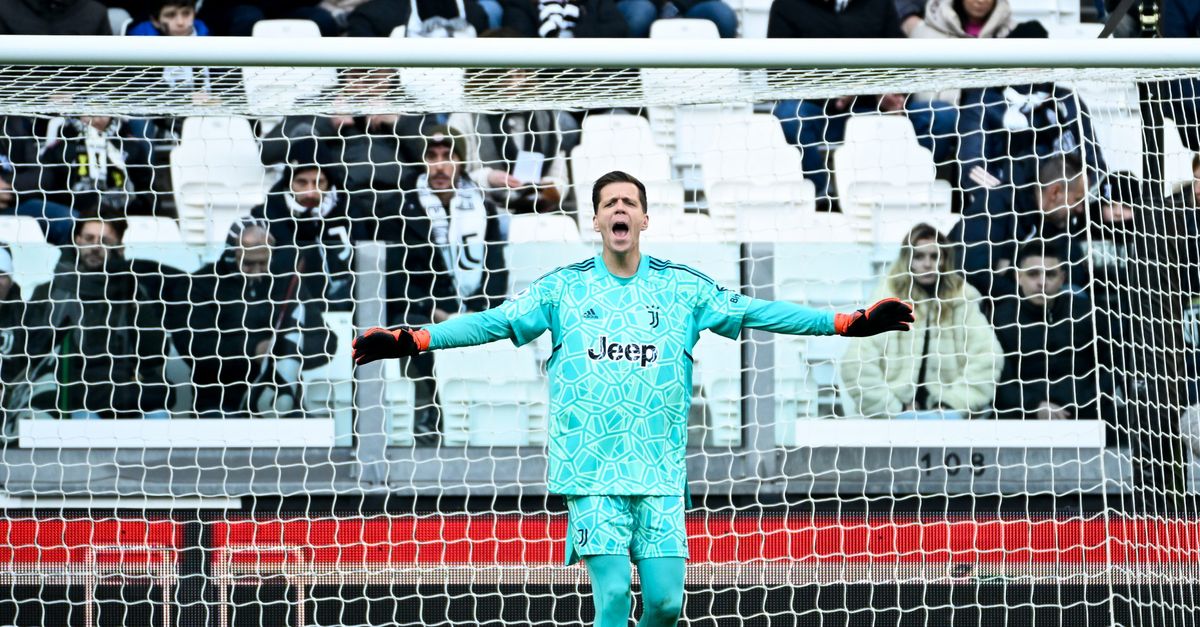 Dolore al petto per Szczesny in Juve-Sporting: il portiere esce dal ... Dolore al petto per Szczesny in Juve-Sporting: il portiere esce dal ...