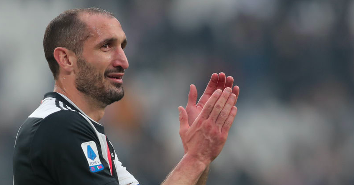Juve, Chiellini inaugura l’era Pirlo: in due al lavoro una settimana ... Juve, Chiellini inaugura l’era Pirlo: in due al lavoro una settimana ...