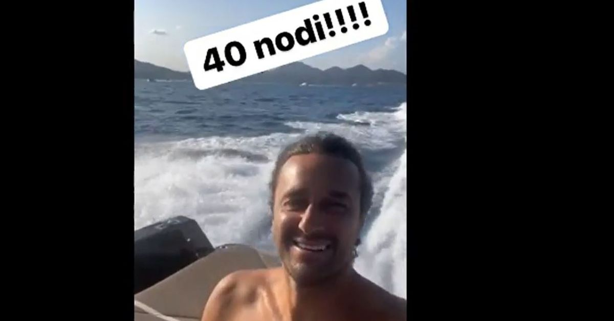 VIDEO/ Toni, che pilota! Sfreccia con la sua barca - Golssip